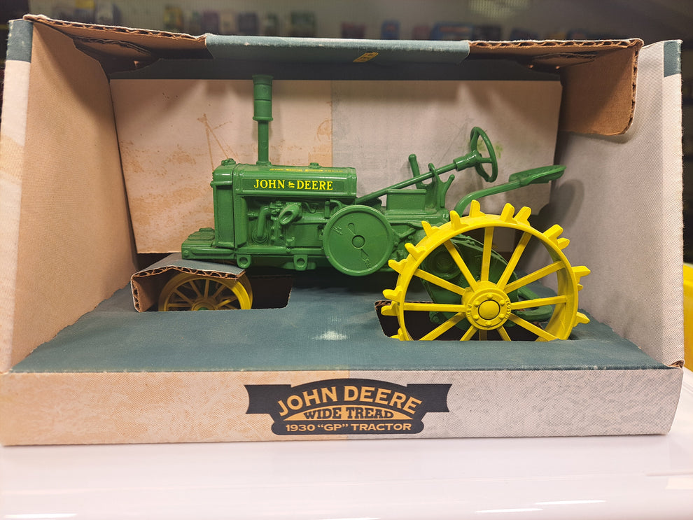 John Deere wide tread 1930 "GP" Tractor – Mast Farm Toys